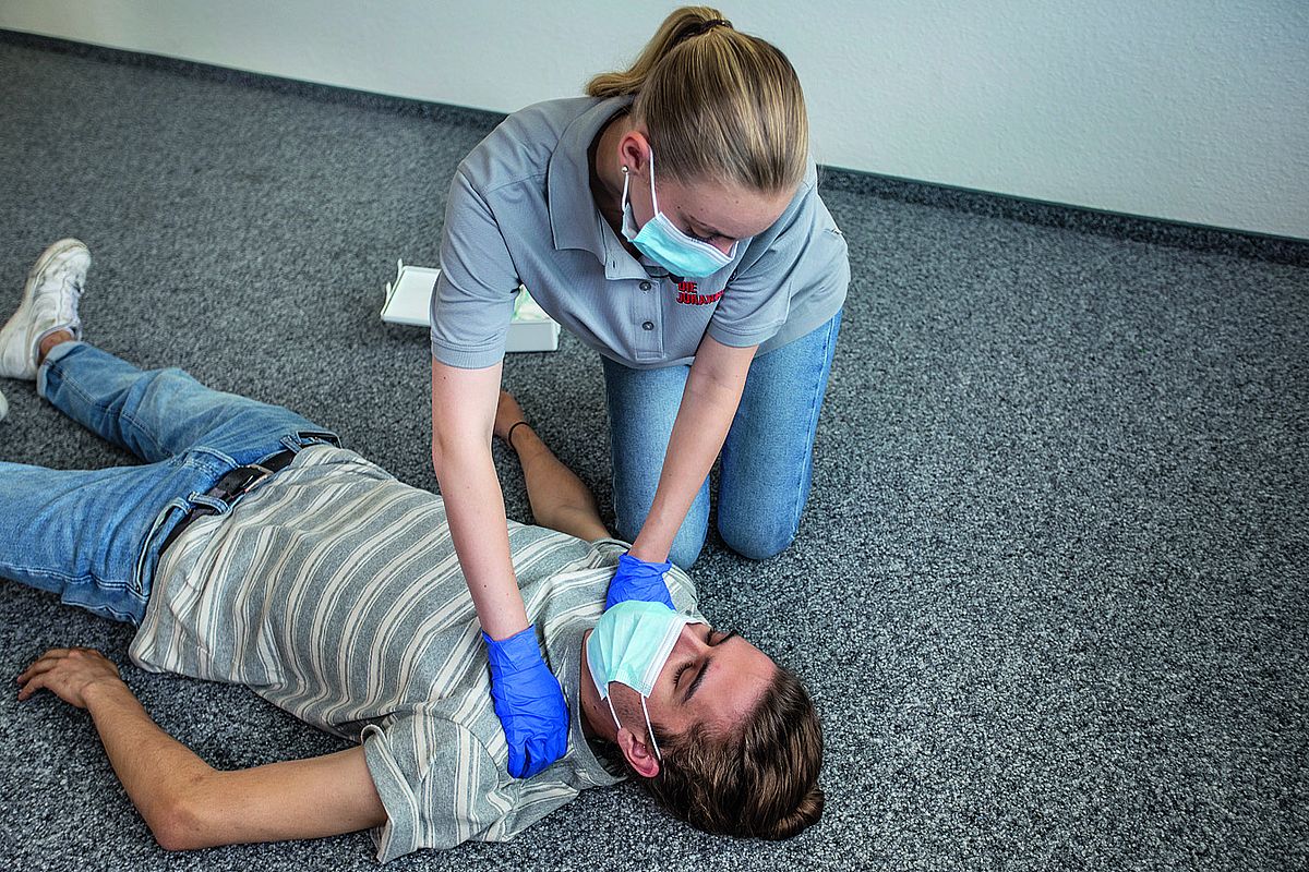 Tag der Ersten Hilfe: Vom Ersthelfer zum Lebensretter - Presse Ace